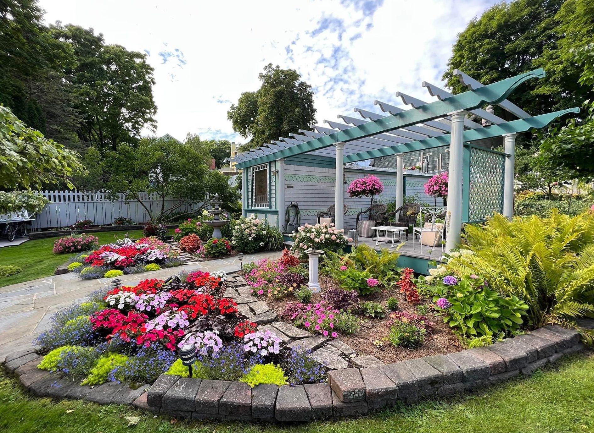 Online and Retail Garden Center in Zeeland - Michigan